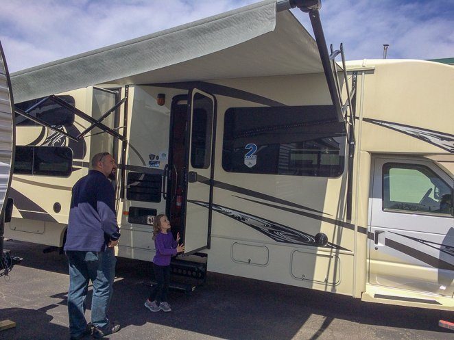 How We Became A Full Time RV Family - Let's Travel Family