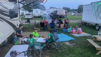 5 Tips For Making Friends While RVing Full Time - Let's Travel Family
